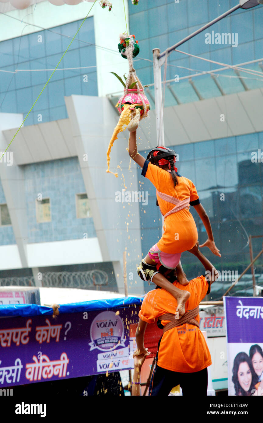 Mumbai girls hi-res stock photography and images - Alamy