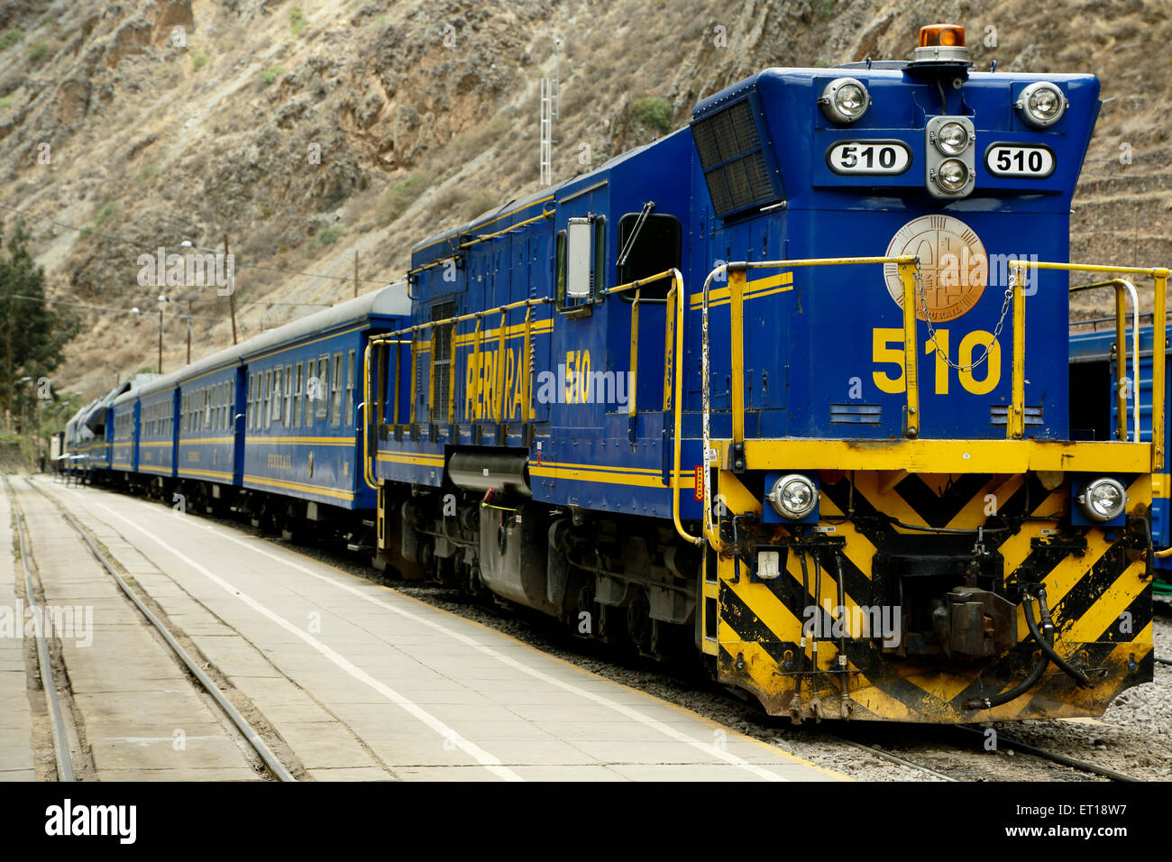 Perurail train, train station, Ollantaytambo, Urubamba, Cusco, Peru ...