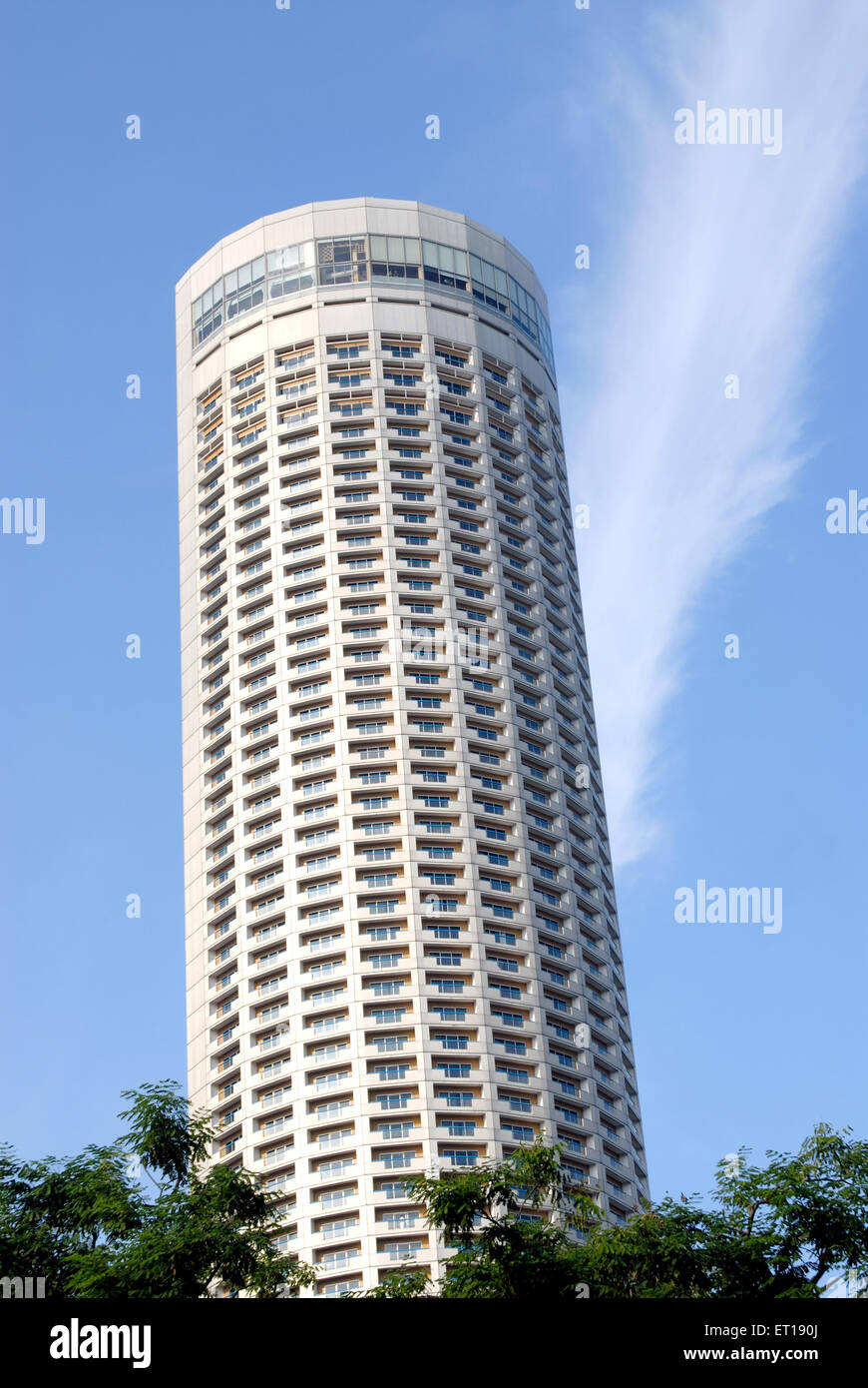 Singapore tallest building hi-res stock photography and images - Alamy