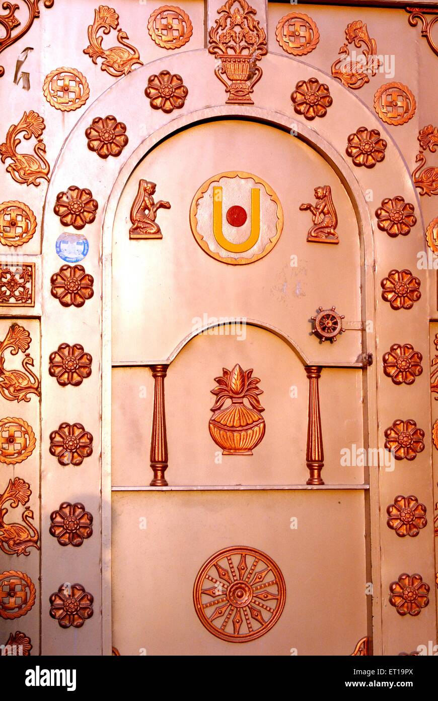 swami narayan temple door, Amreli, Gujarat, India Stock Photo - Alamy