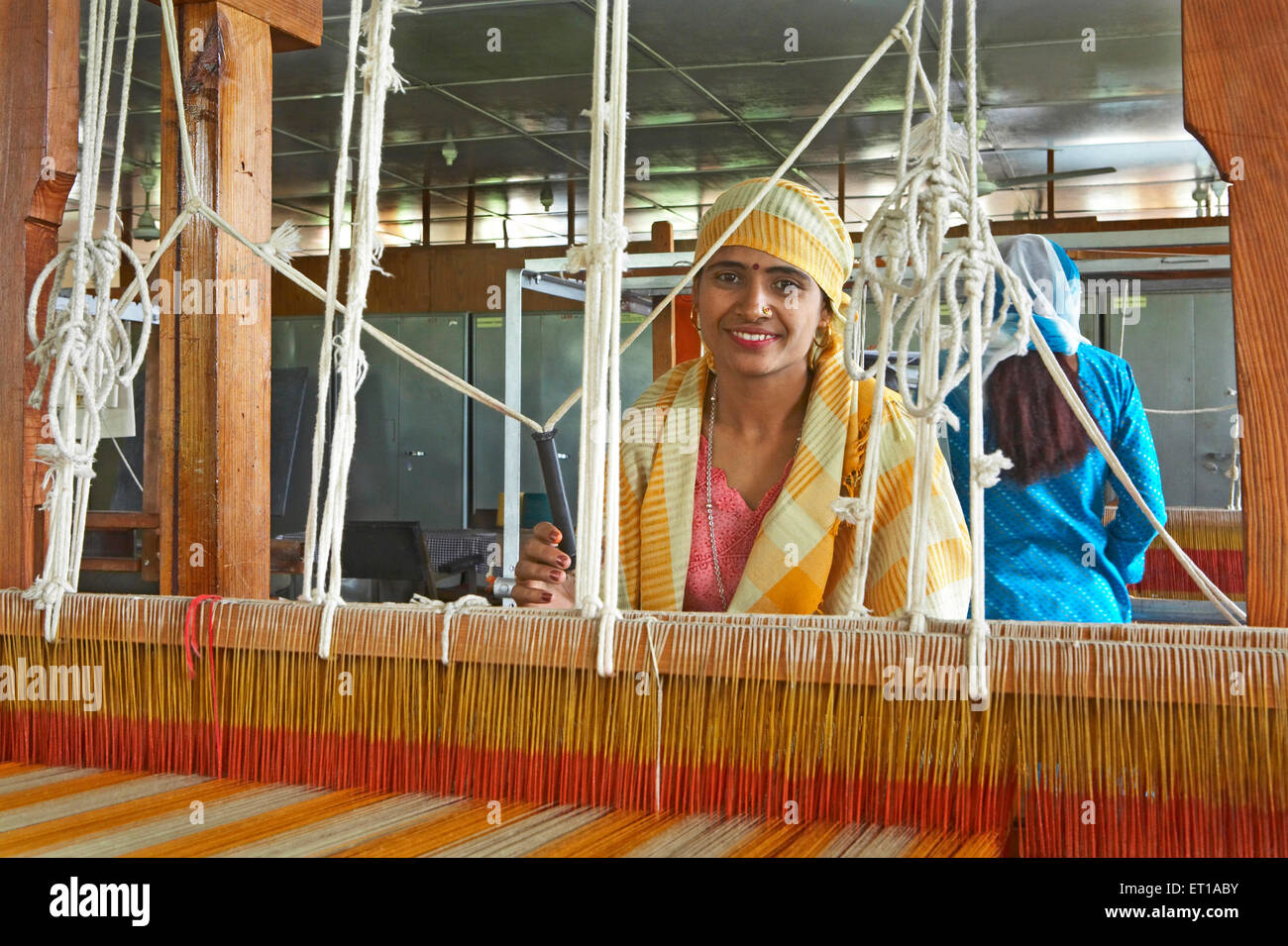 Indian loom hi-res stock photography and images - Alamy