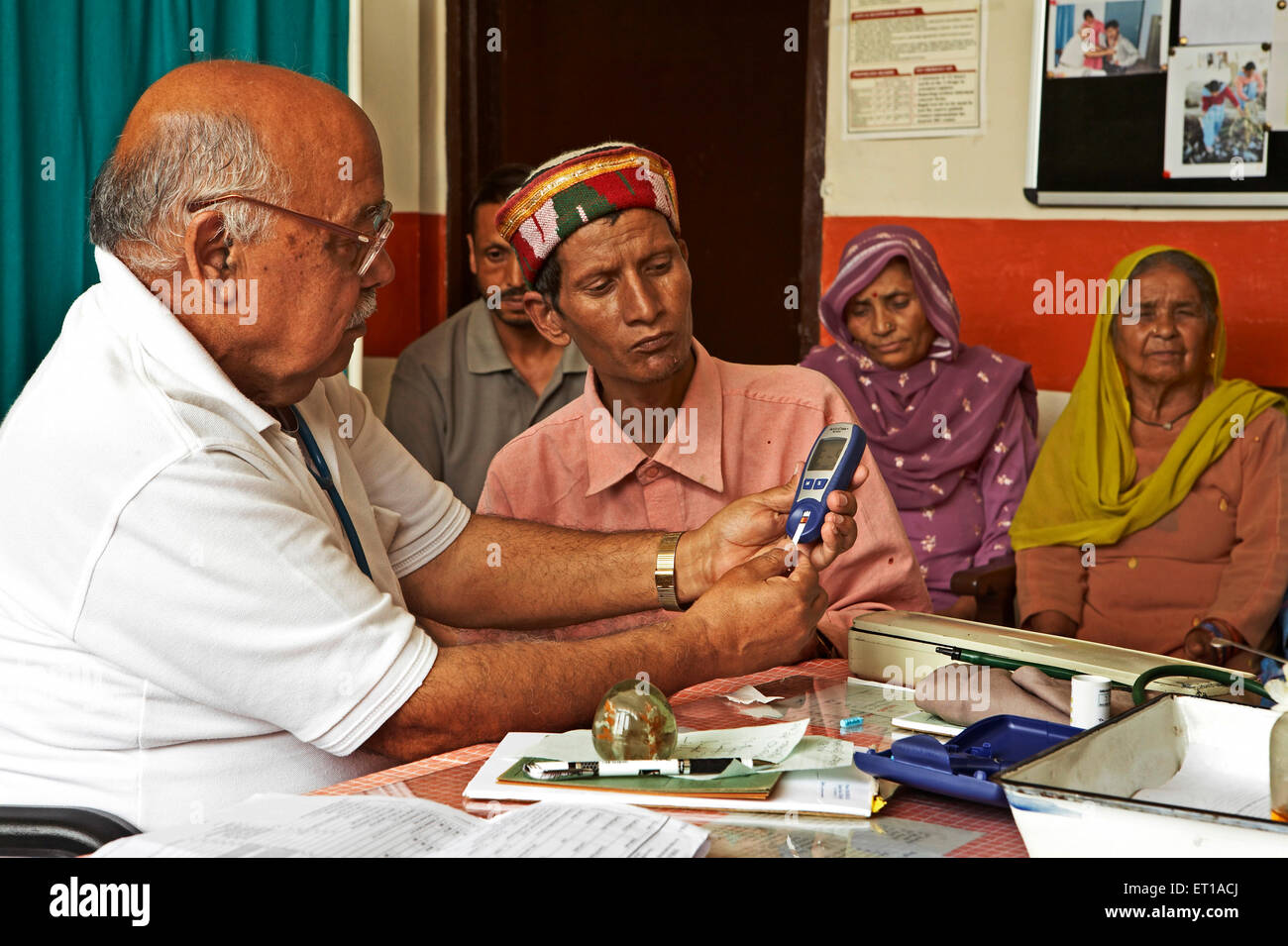 Diabetes patient hi-res stock photography and images - Alamy