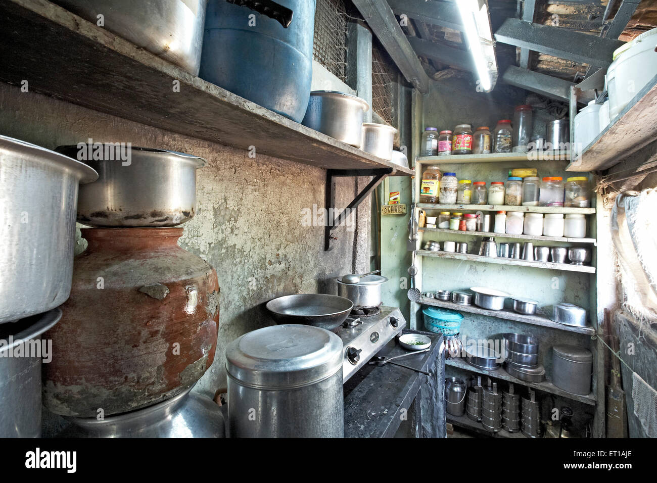 Earthen kitchen hi-res stock photography and images - Alamy