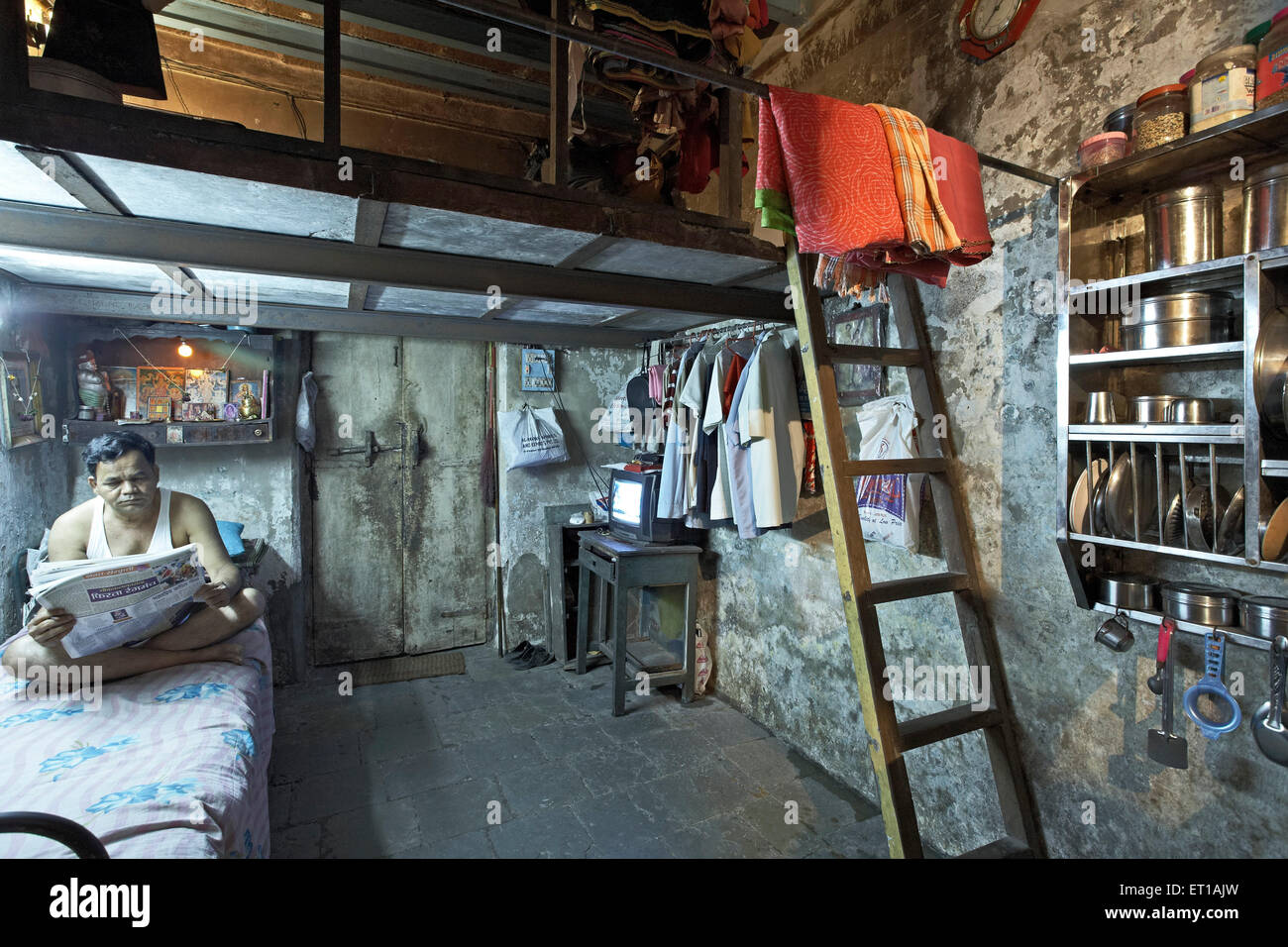 Chawl mumbai hi-res stock photography and images - Alamy