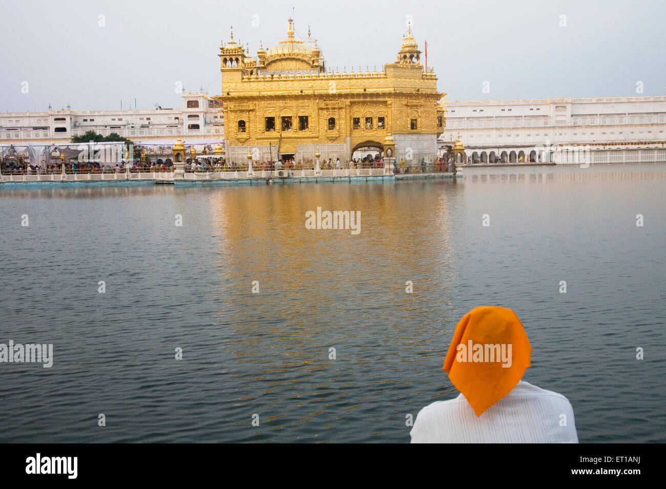 Golden Architecture of the Hari Mandir Sahib Swarn Mandir Golden temple ...