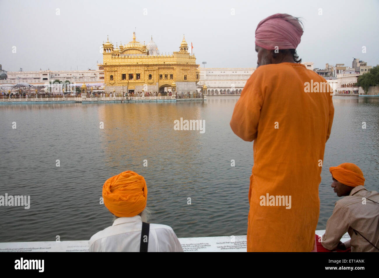 Swarn mandir hi-res stock photography and images - Alamy