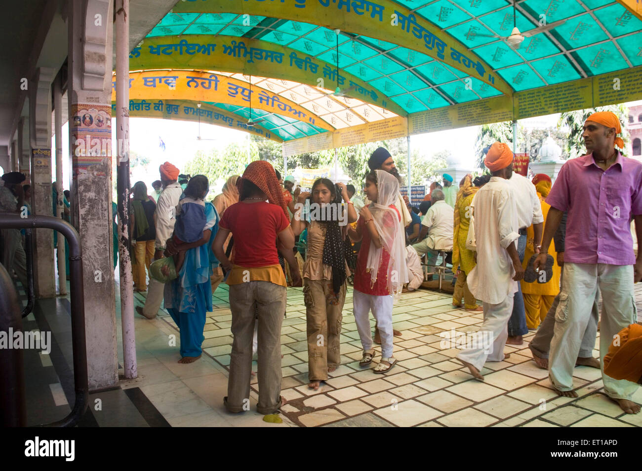 Swarn mandir hi-res stock photography and images - Alamy