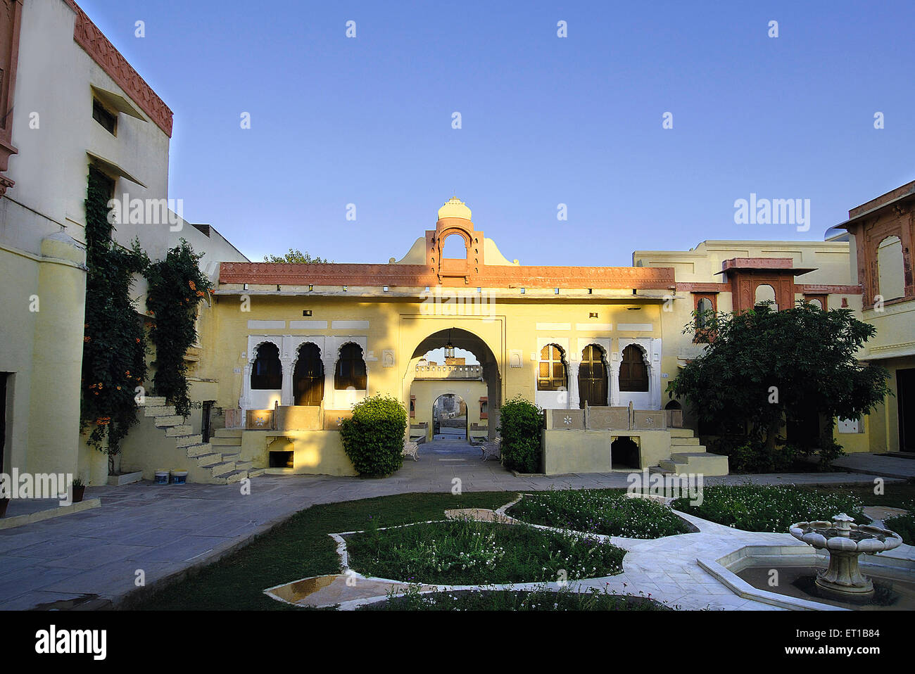 Rawla Jojawar ; Boutique Heritage Hotel ; Kundal ; Jojawar ; Marwar ...