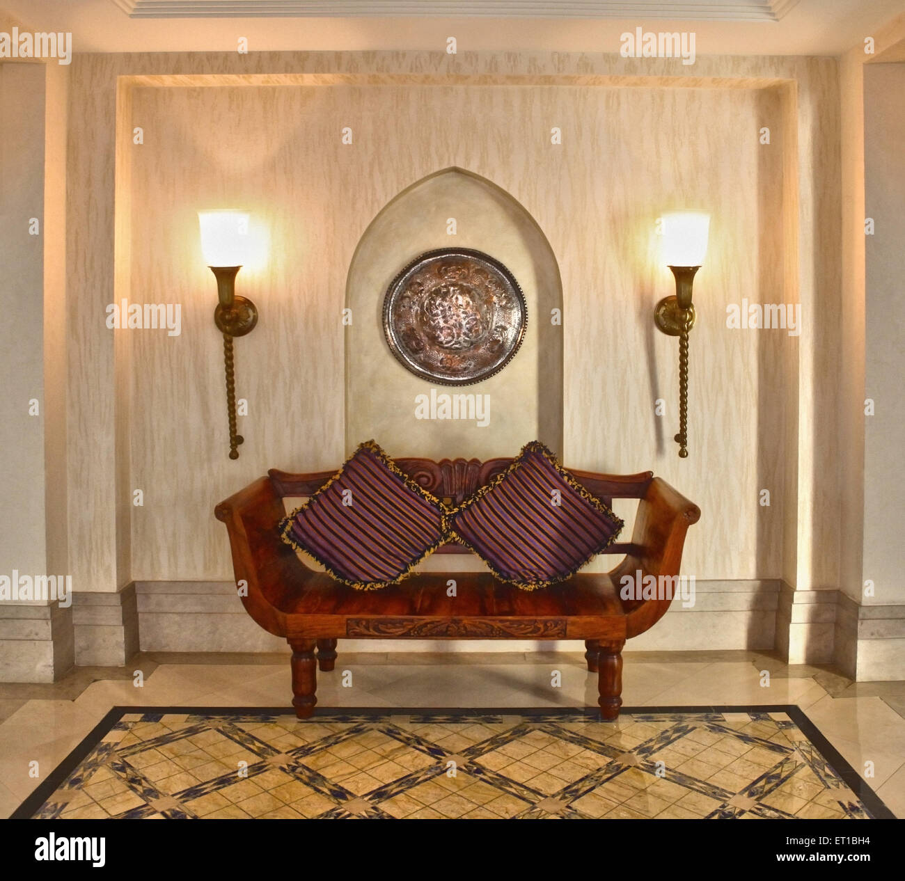 Arabian palace hi-res stock photography and images - Alamy