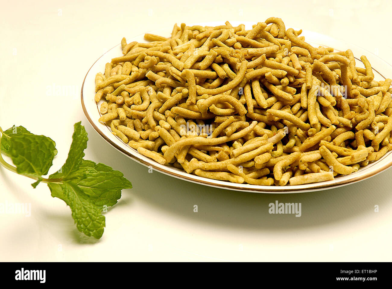 Namkeen hi-res stock photography and images - Alamy