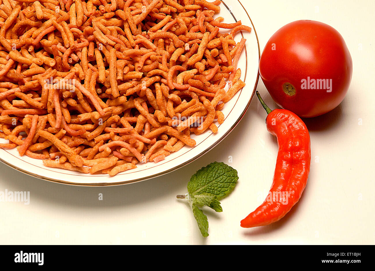 Namkeen sev hi-res stock photography and images - Alamy