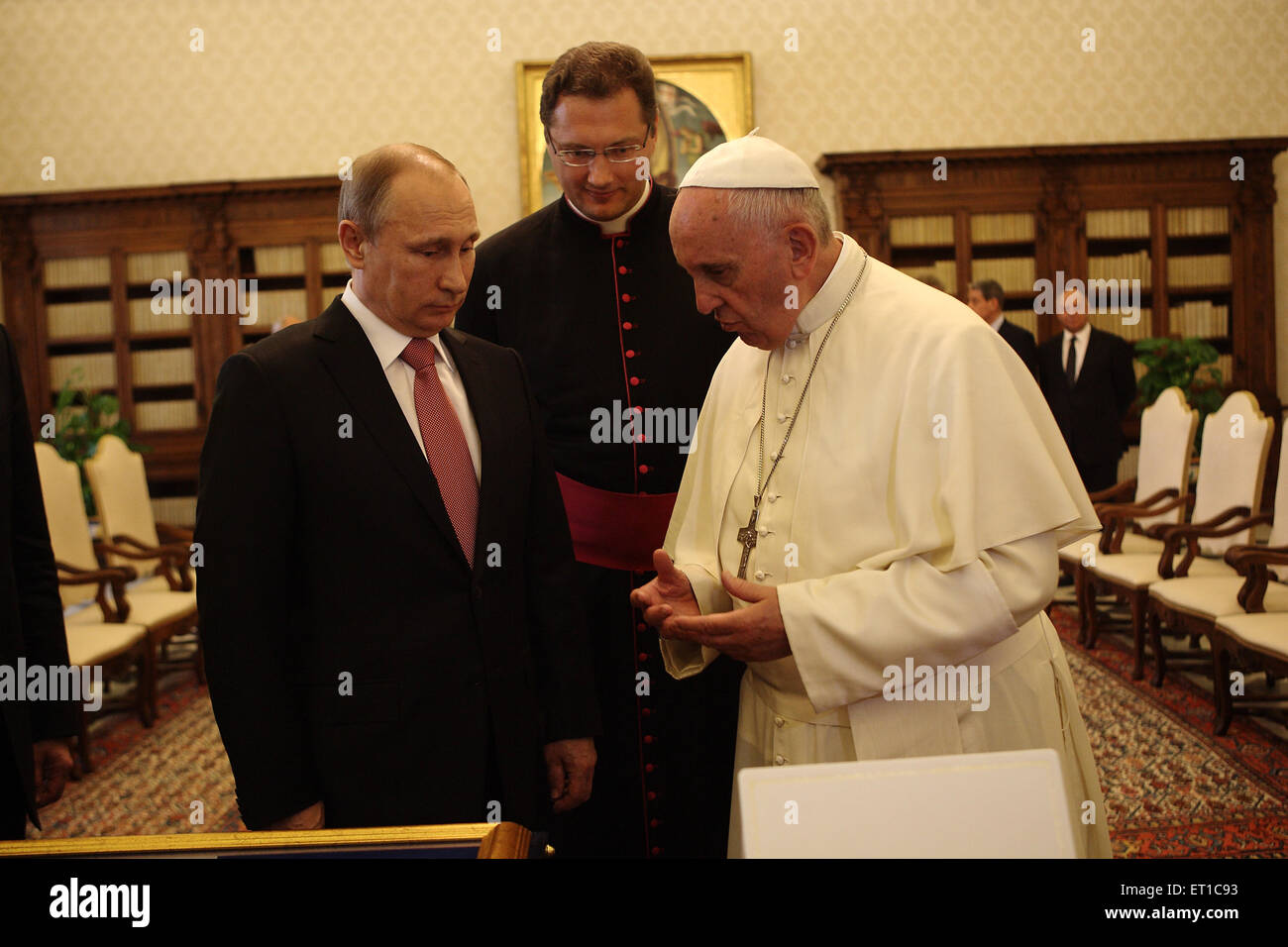 Vatican. 10th June, 2015. Vatican City 10/06/2015 Pope Francis meets ...