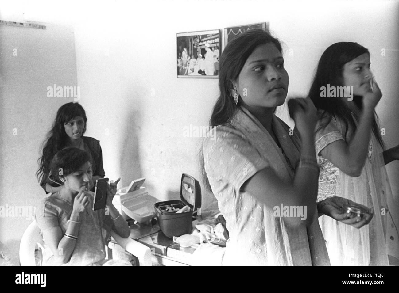 Lavani artist ; traditional dance form ; Modnib ; Maharashtra ; India ...