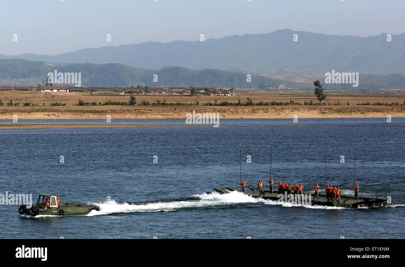 Korean river hi-res stock photography and images - Alamy