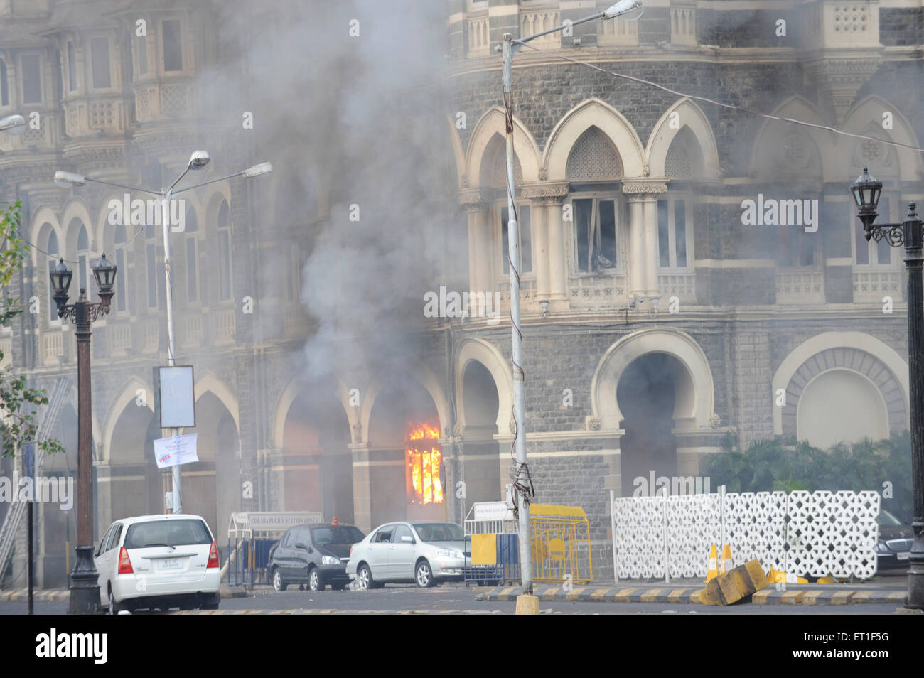 Taj mahal hotel fire 2008 hi-res stock photography and images - Alamy