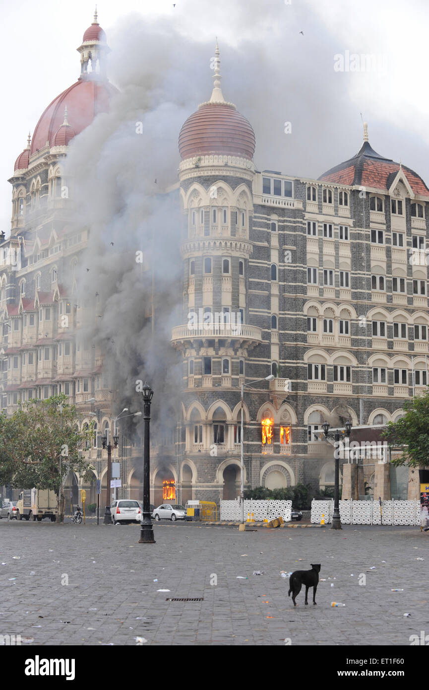 Taj mahal hotel fire 2008 hi-res stock photography and images - Alamy