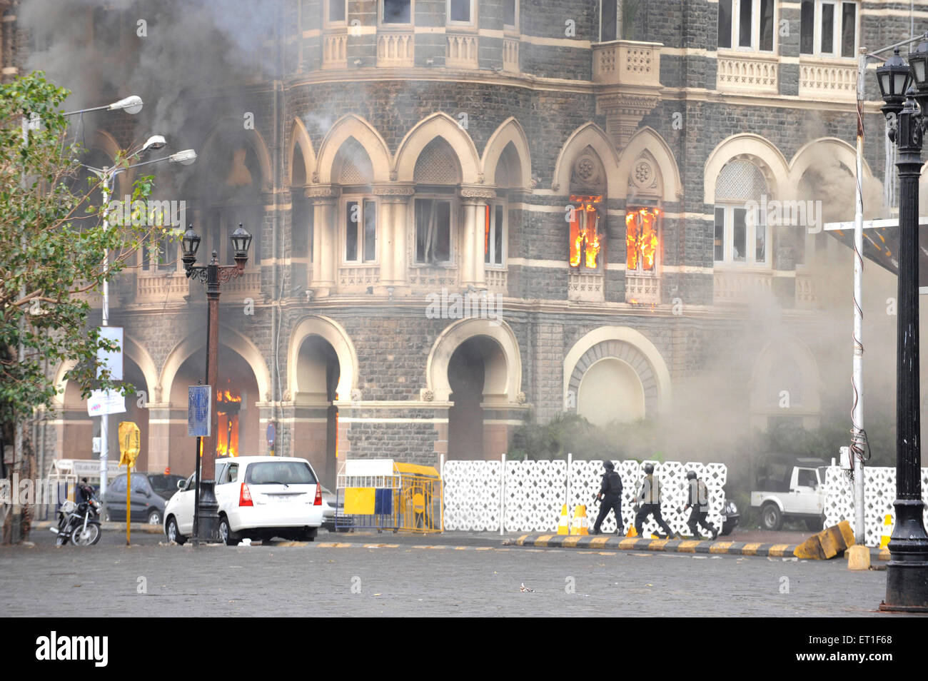 Taj mahal hotel mumbai fire hi-res stock photography and images - Alamy