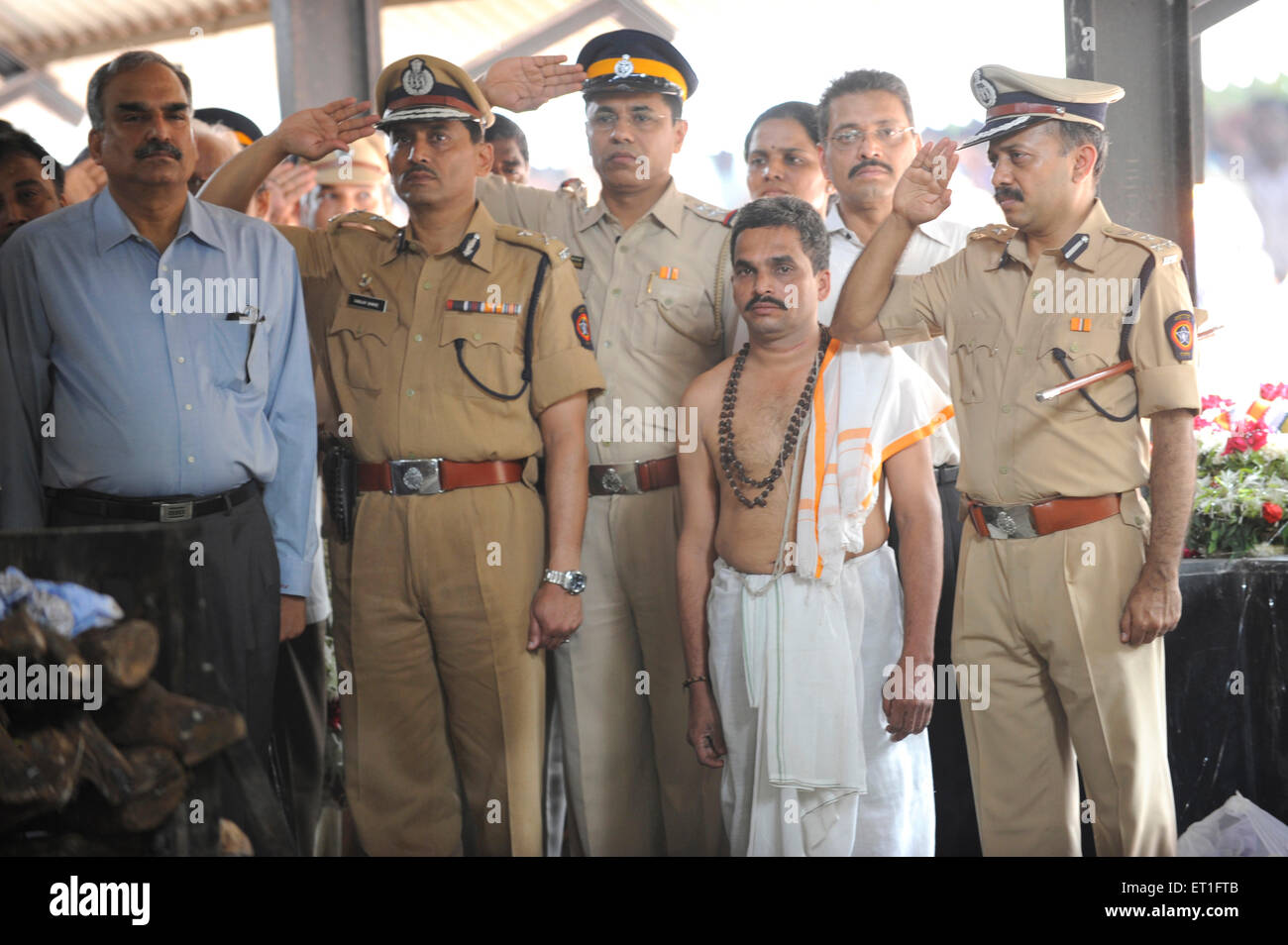 Hindu funeral cremation ceremony, Hemant Karkare, Chief Anti Terrorism ...
