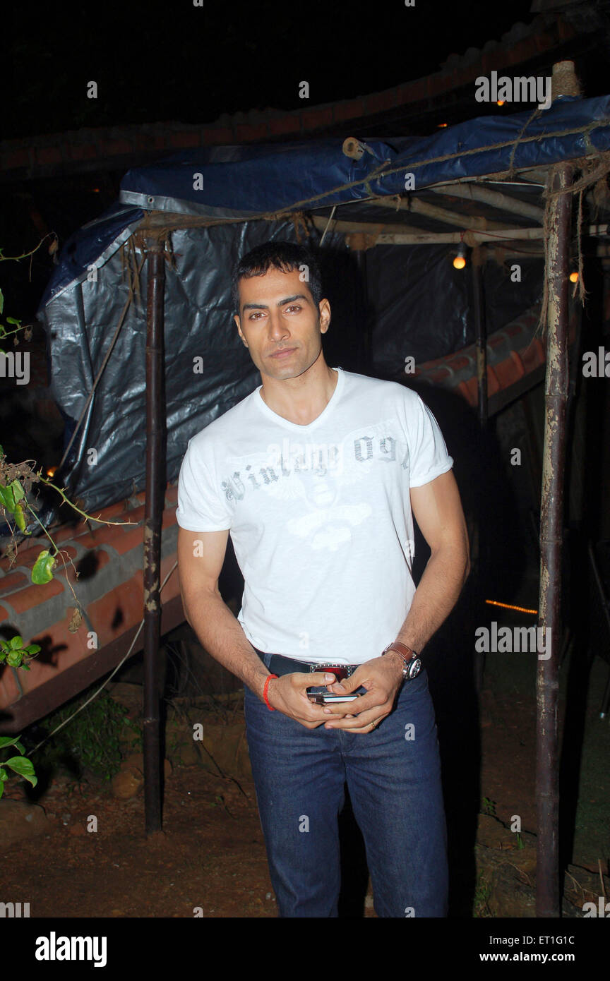 Actor Singer High Resolution Stock Photography and Images - Alamy