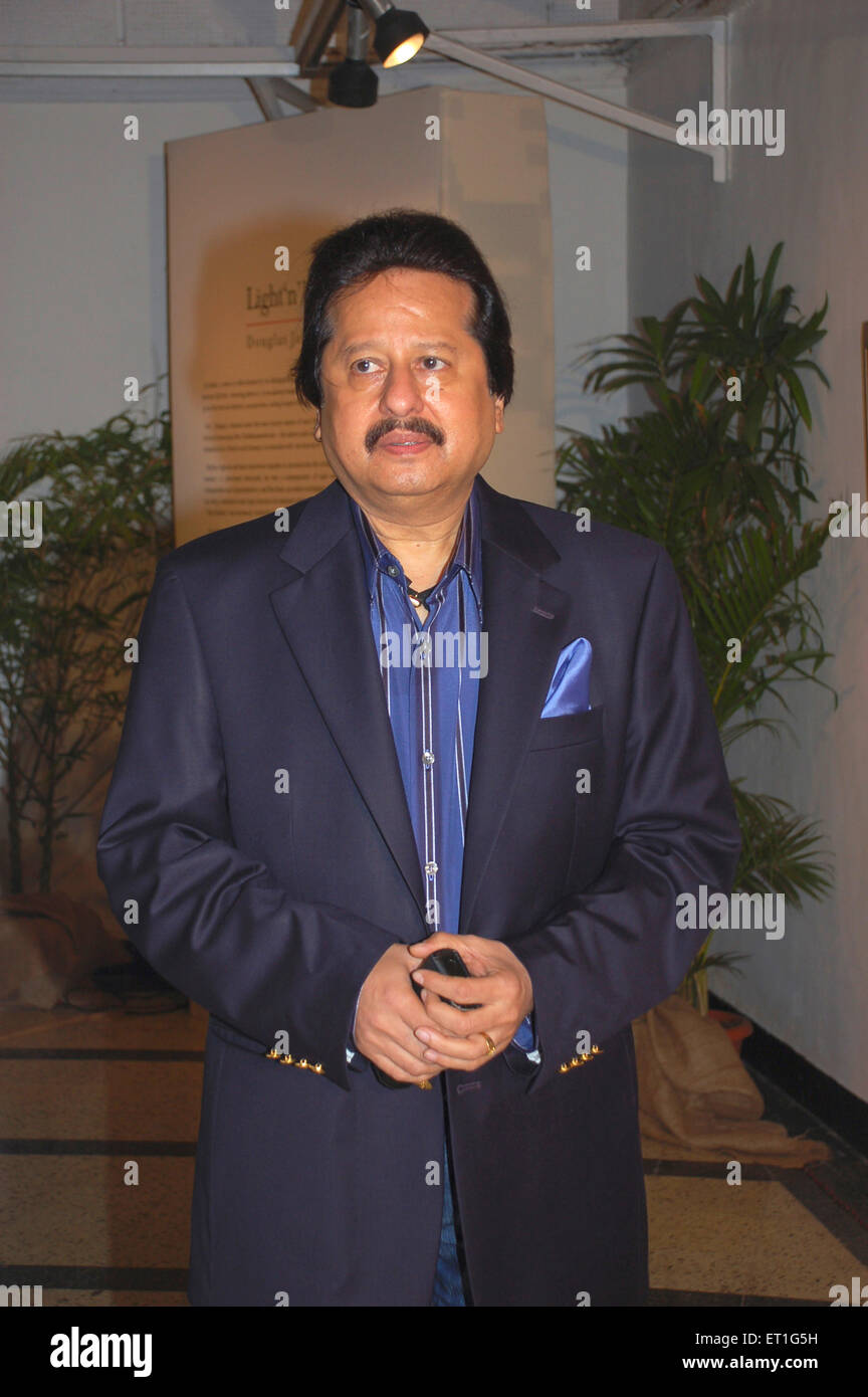 Pankaj udhas singer hi-res stock photography and images - Alamy
