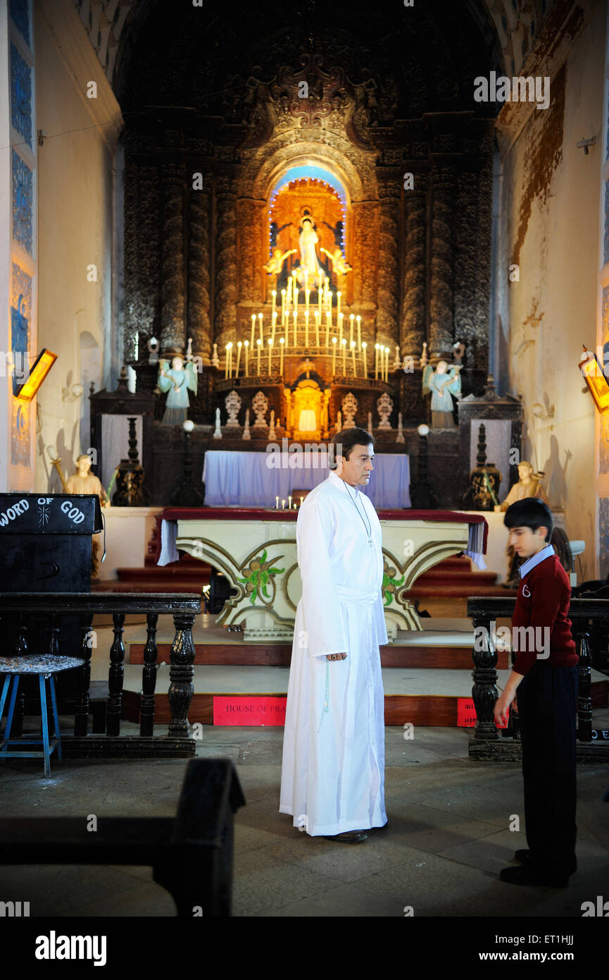 Tv shooting set hi-res stock photography and images - Alamy