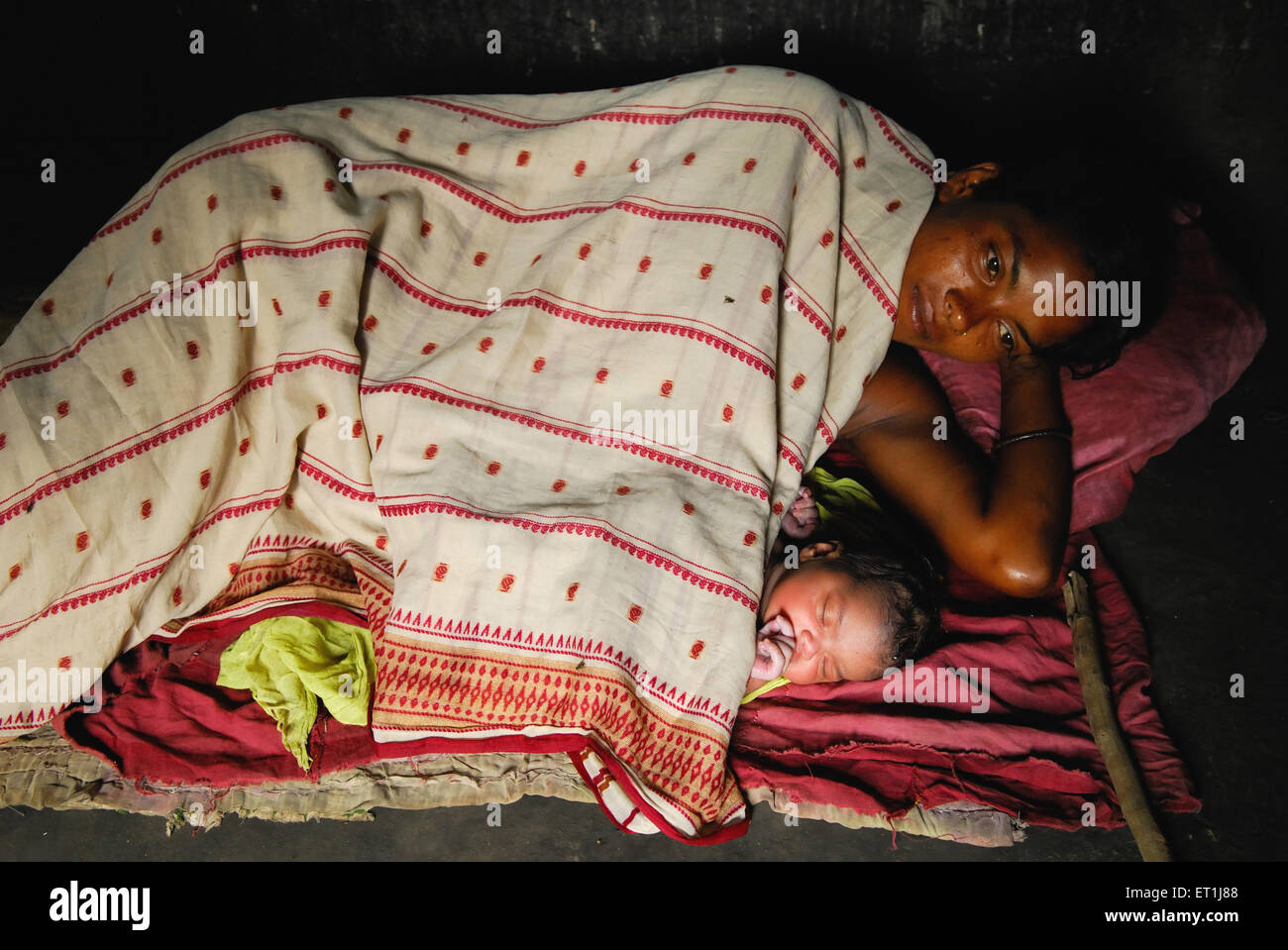 mother with baby, Ho tribe, tribal people, Chakradharpur, West ...