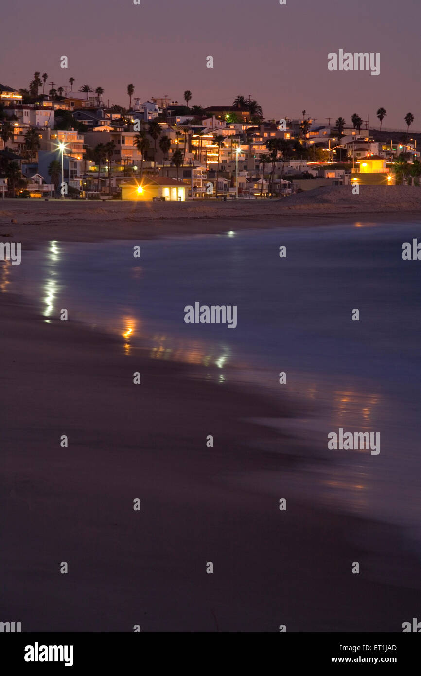 Beach community hi-res stock photography and images - Alamy
