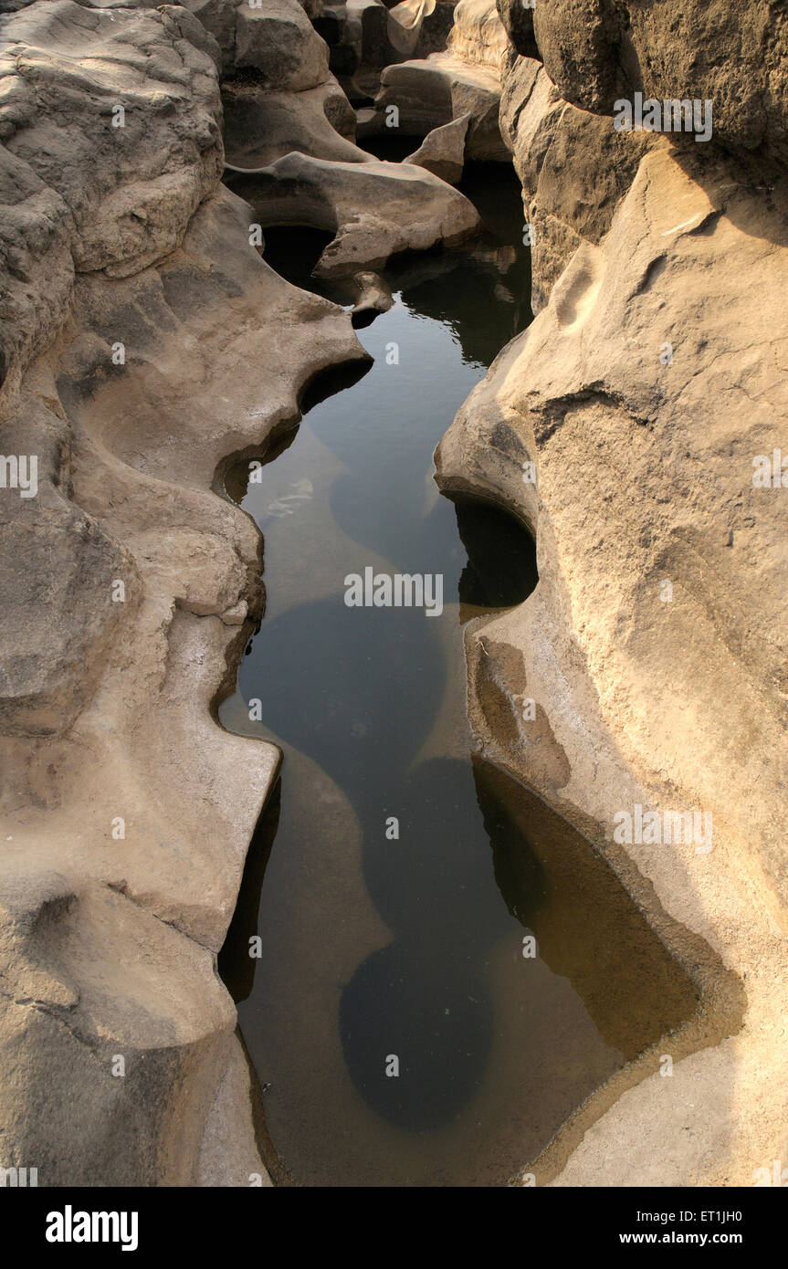Rock patterns hi-res stock photography and images - Alamy