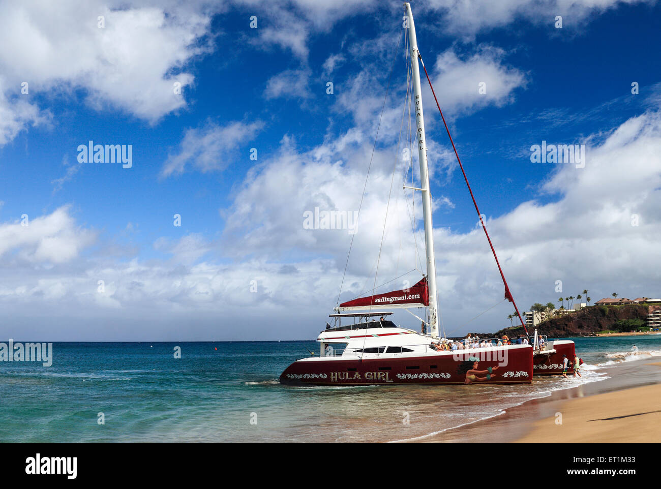 Hula hawaii beach hi-res stock photography and images - Alamy
