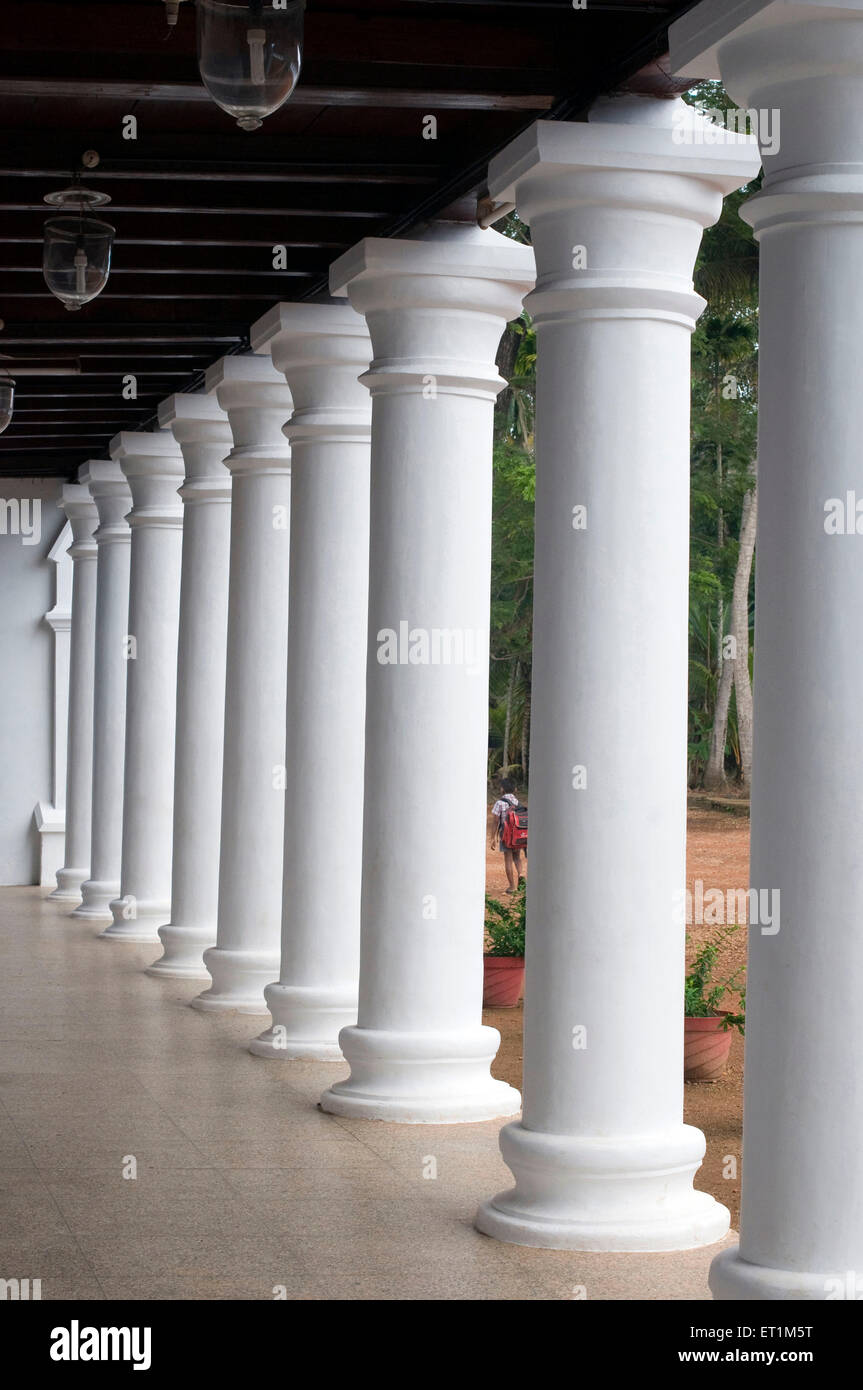 Church pillar pillars hi-res stock photography and images - Alamy