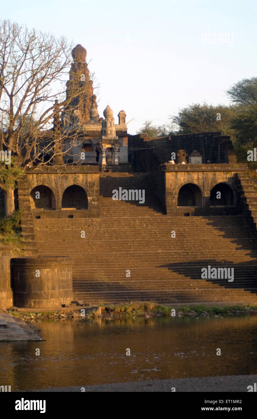 Old Shiva Shankar temple and ghat near krishna river at Mahuli ...
