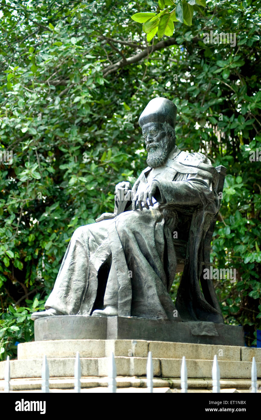 Jamsetji tata bronze statue bombay High Resolution Stock Photography ...