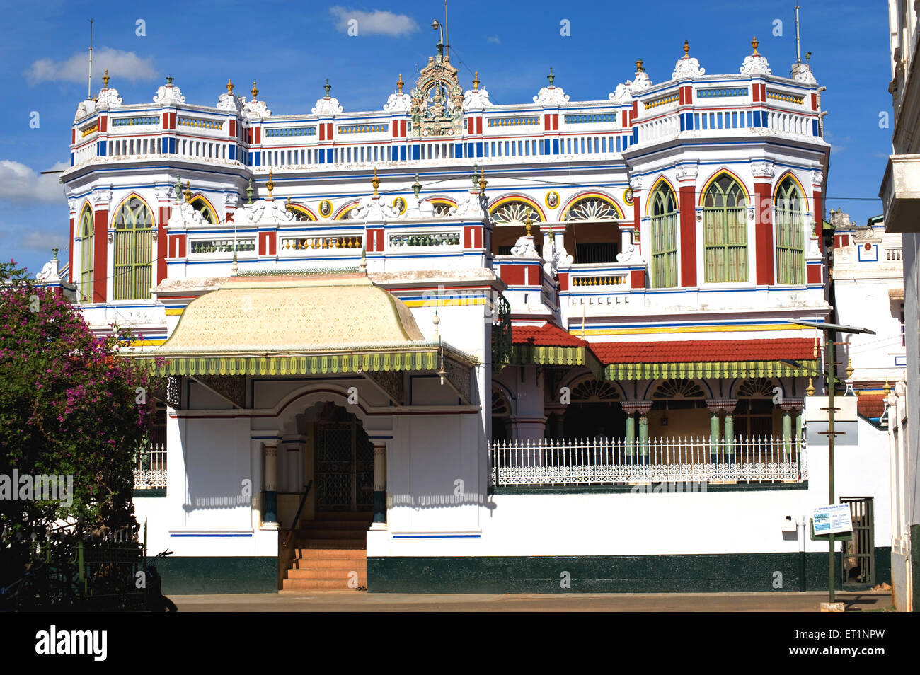 Karaikudi palace hi-res stock photography and images - Alamy