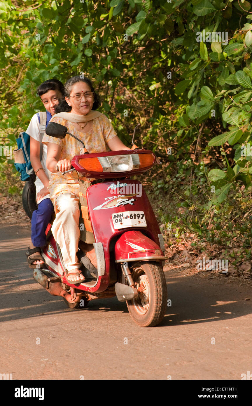 Telugu Lanja Photos 2009