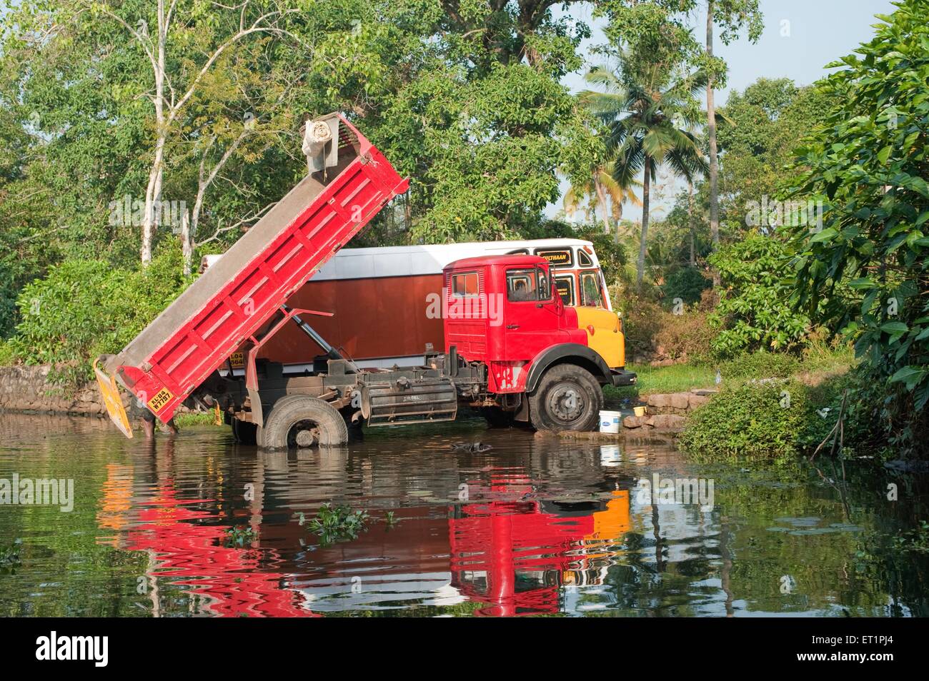 Tata Tipper Lorry In Kerala