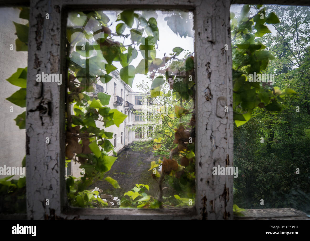 unerenovated covered passage between two buildings in Tskaltubo Spa ...