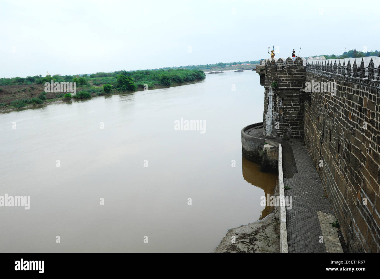 River Nira ; Akluj fort ; Shivsrushti Killa ; Solapur ; Maharashtra ...
