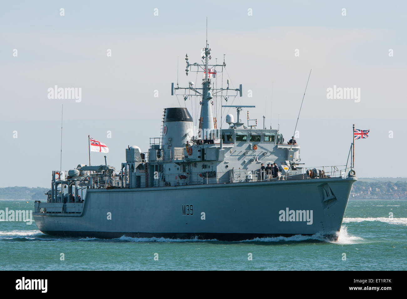 The Royal Navy Hunt Class mine warfare vessel HMS Hurworth arriving at ...