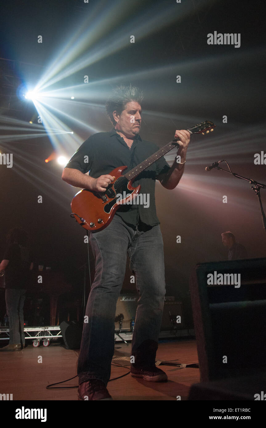 Counting crows play hi-res stock photography and images - Alamy