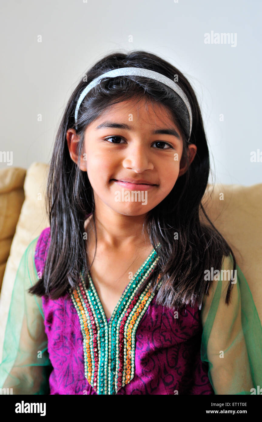Indian smiling children hi-res stock photography and images - Alamy