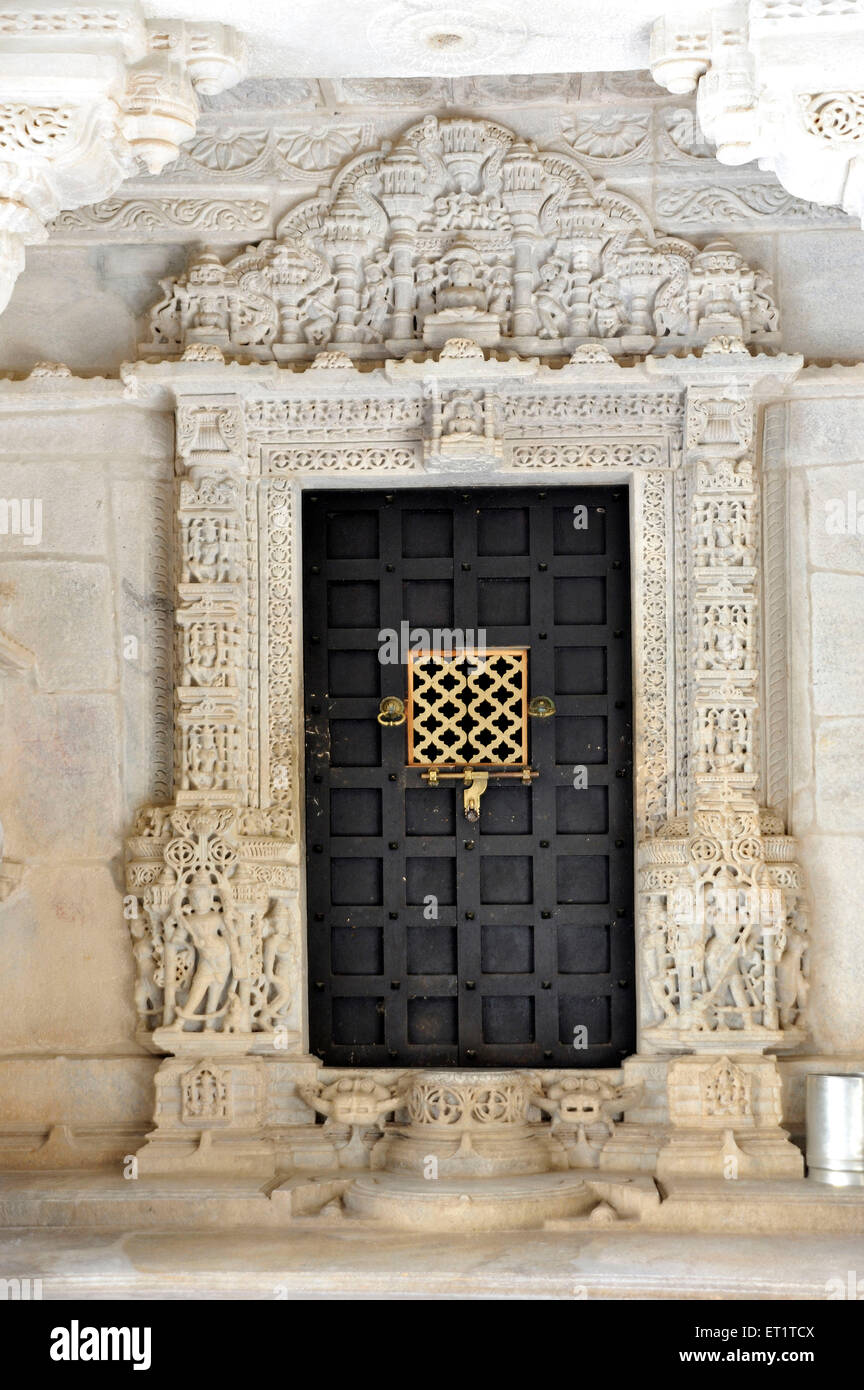 Decorative door of adinatha jain temple in ranakpur at rajasthan india ...