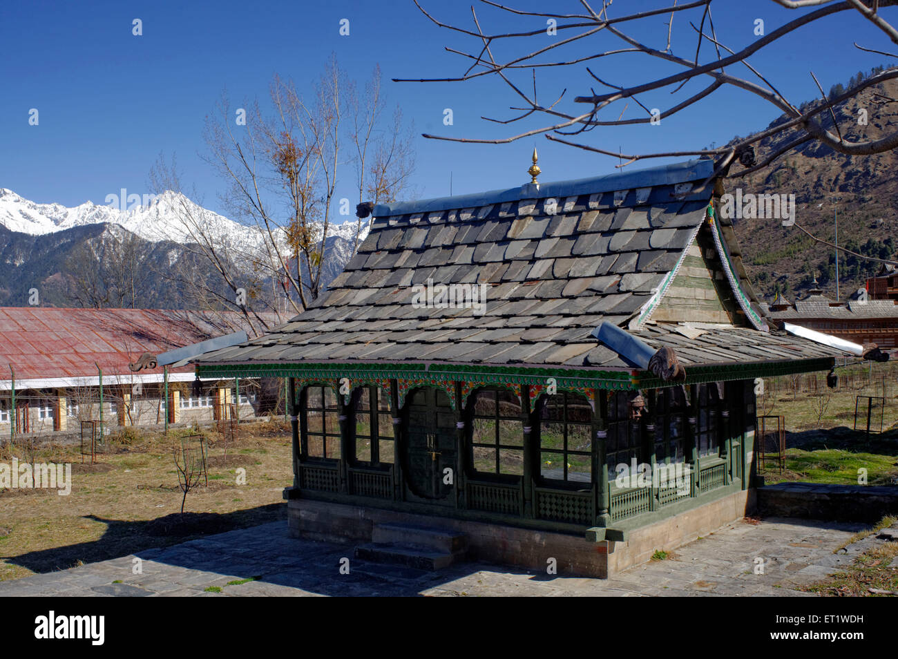 Small temple india hi-res stock photography and images - Alamy