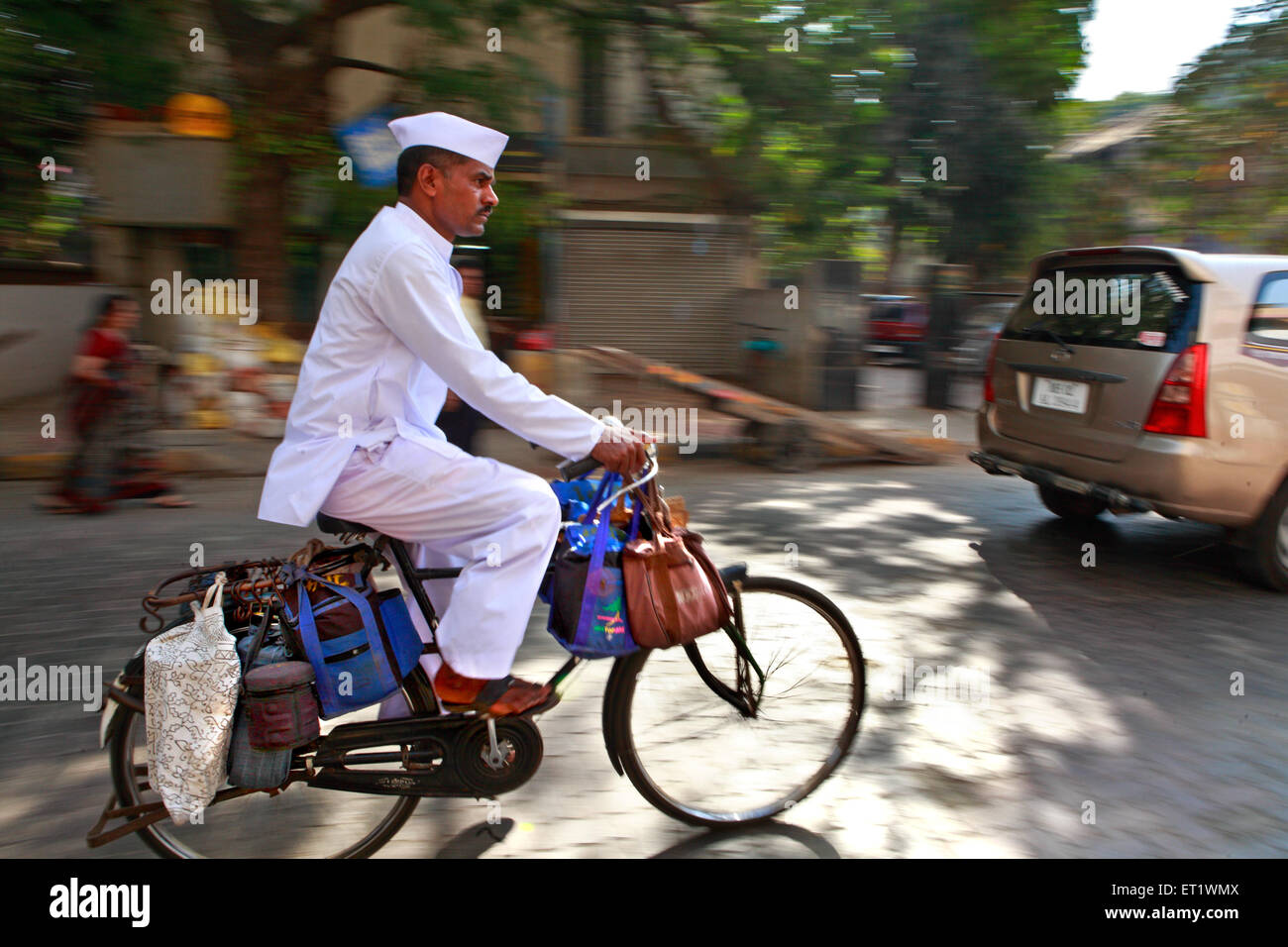 Maharashtra topi hi-res stock photography and images - Alamy