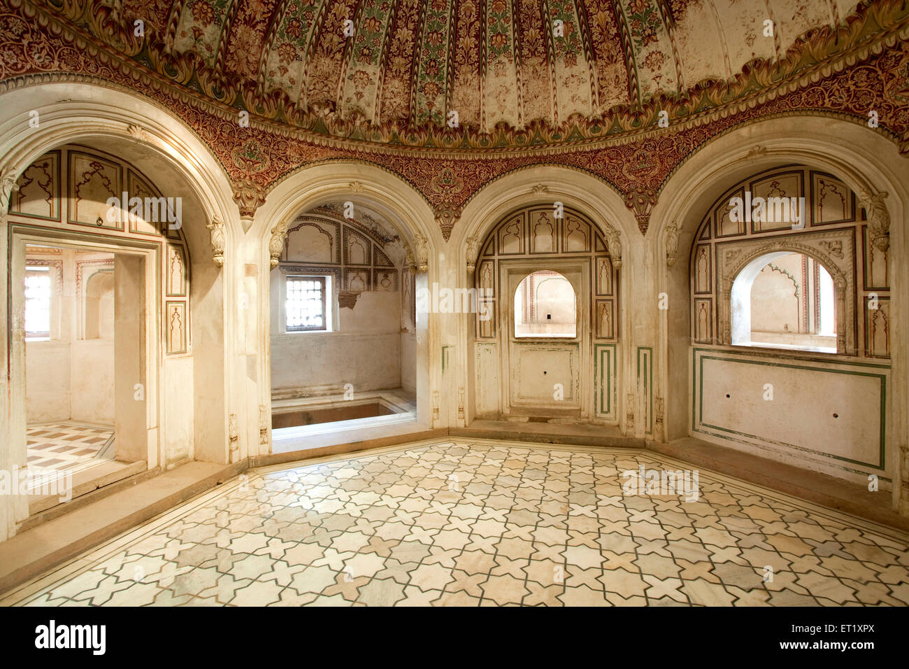 Hamam ; Hamami ; Hammam ; old bathroom ; Government Museum ; Bharatpur ...