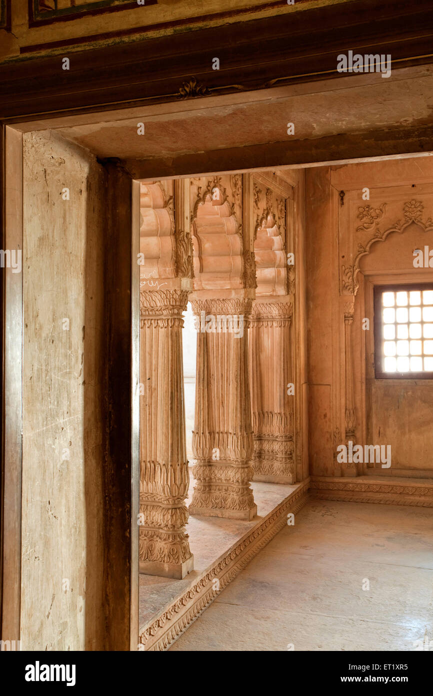 Hamam ; Hamami ; Hammam ; old bathroom ; Government Museum ; Bharatpur ...