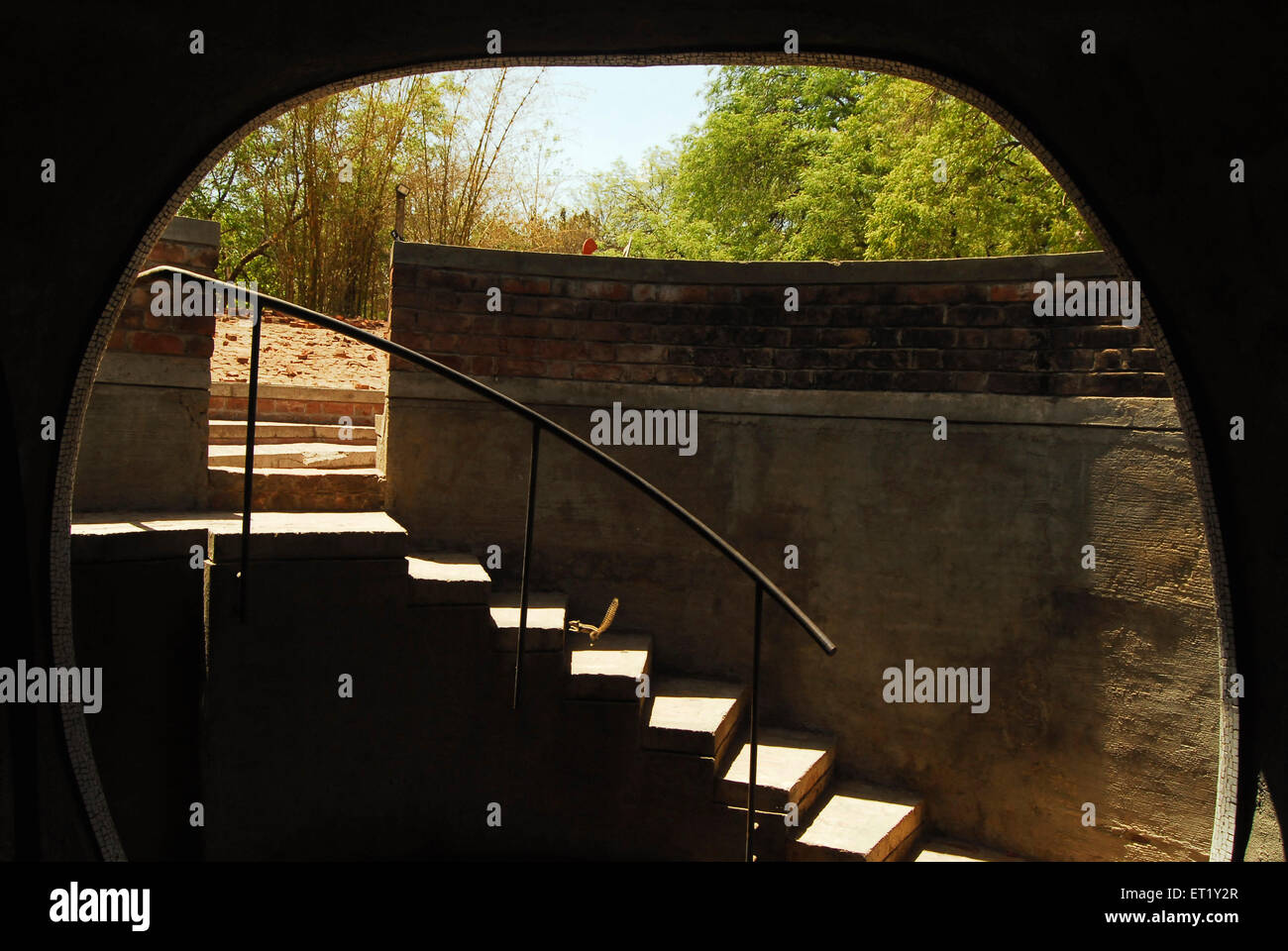 Husain Doshi ni Gufa; Ahmedabad Ni Gufa; Amdavad ni Gufa; underground ...