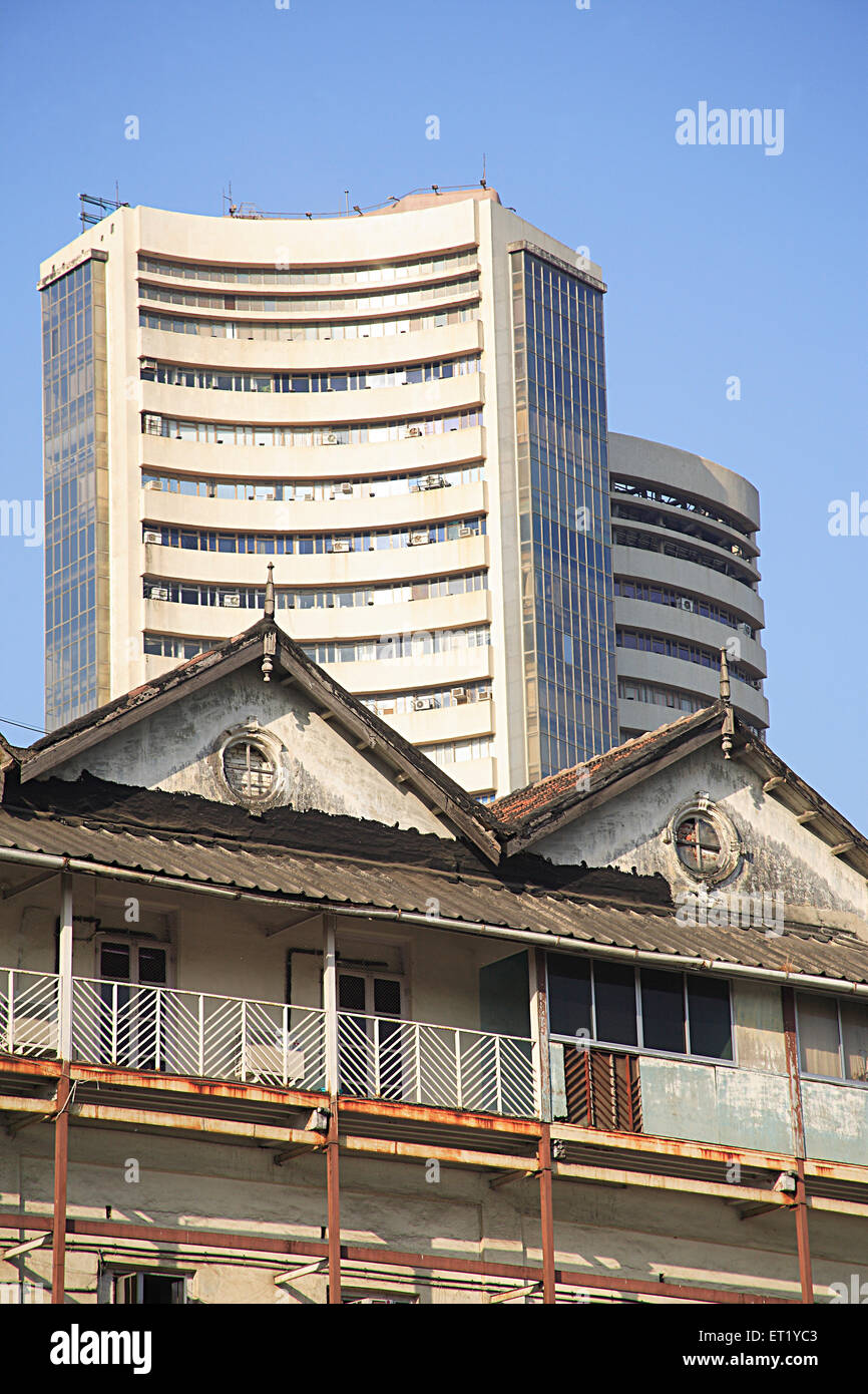 Mumbai stock exchange skyscraper hi-res stock photography and images ...
