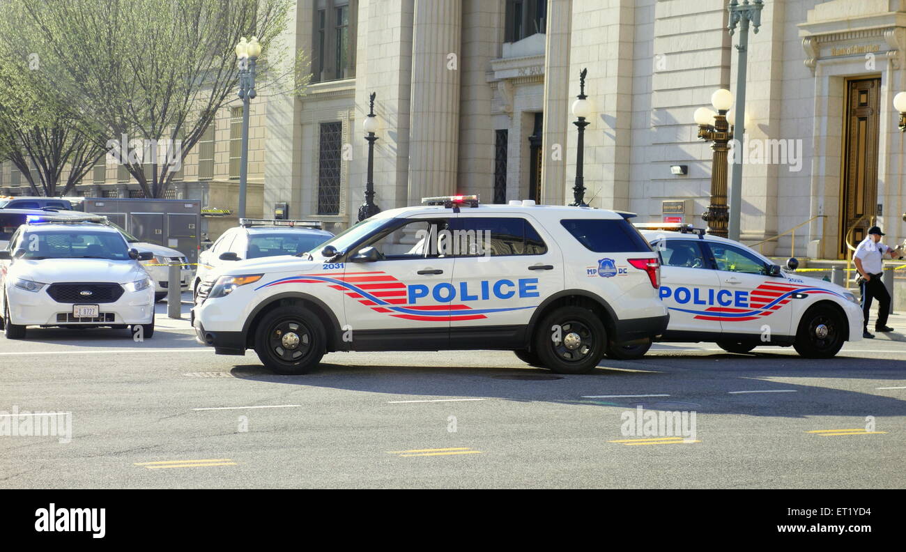 Washington dc white house cars hi-res stock photography and images - Alamy