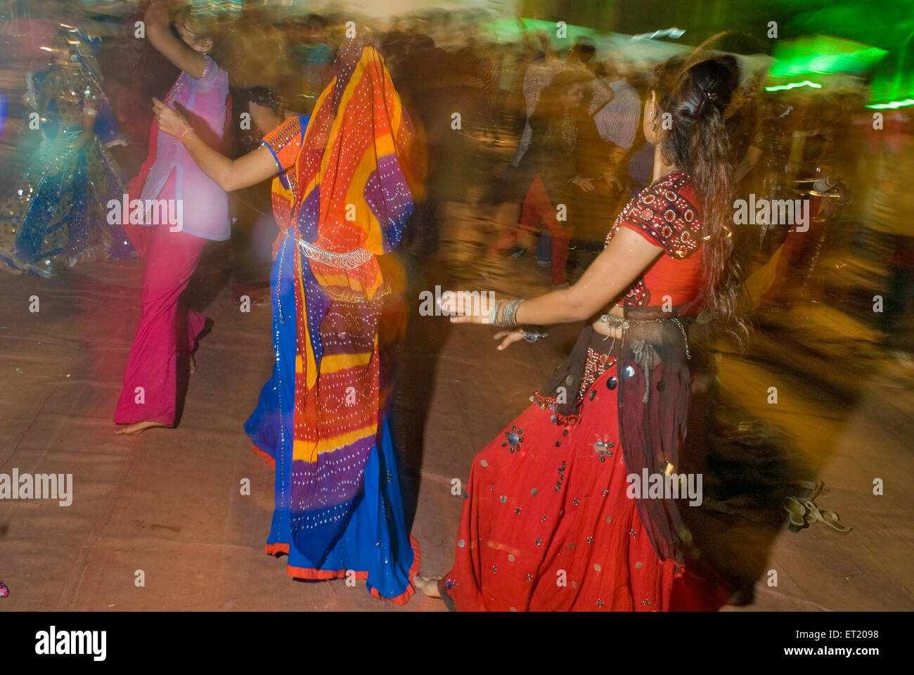 Garba dancer hi-res stock photography and images - Alamy