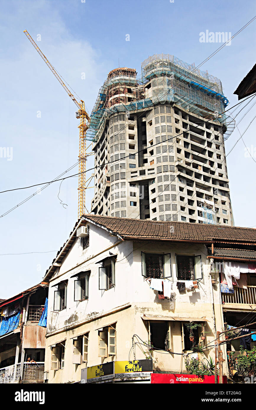 Chawl housing hi-res stock photography and images - Alamy